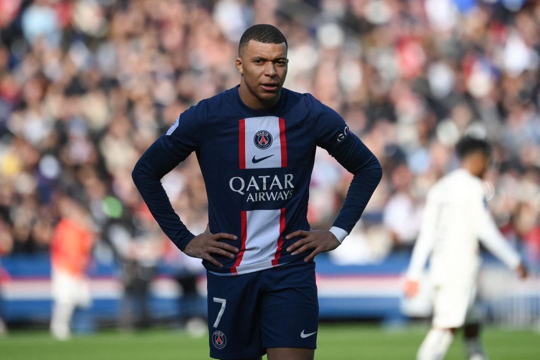 Kylian Mbappé fuera de la lista del PSG para la gira en Japón