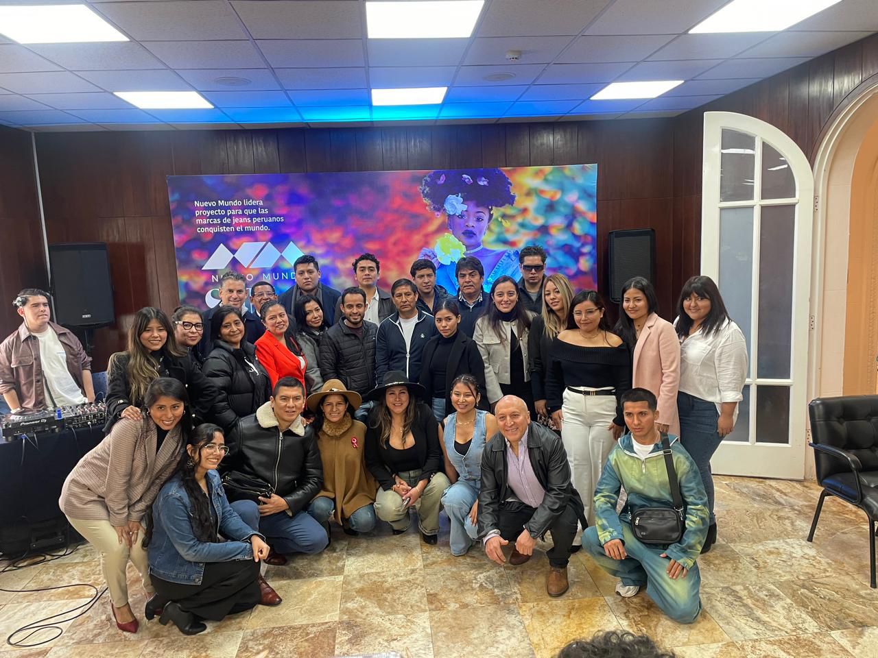 20 marcas de Gamarra van rumbo a ‘Colombia Moda 2024’ - La Razón