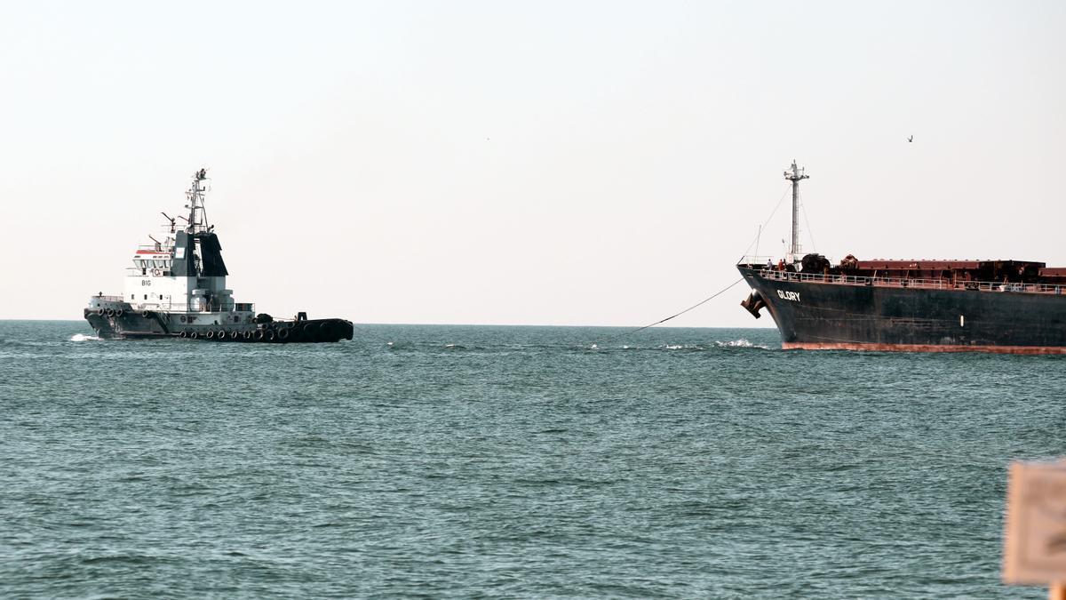 Rusia y Ucrania acuerdan garantizar navegación segura en el mar Negro ...